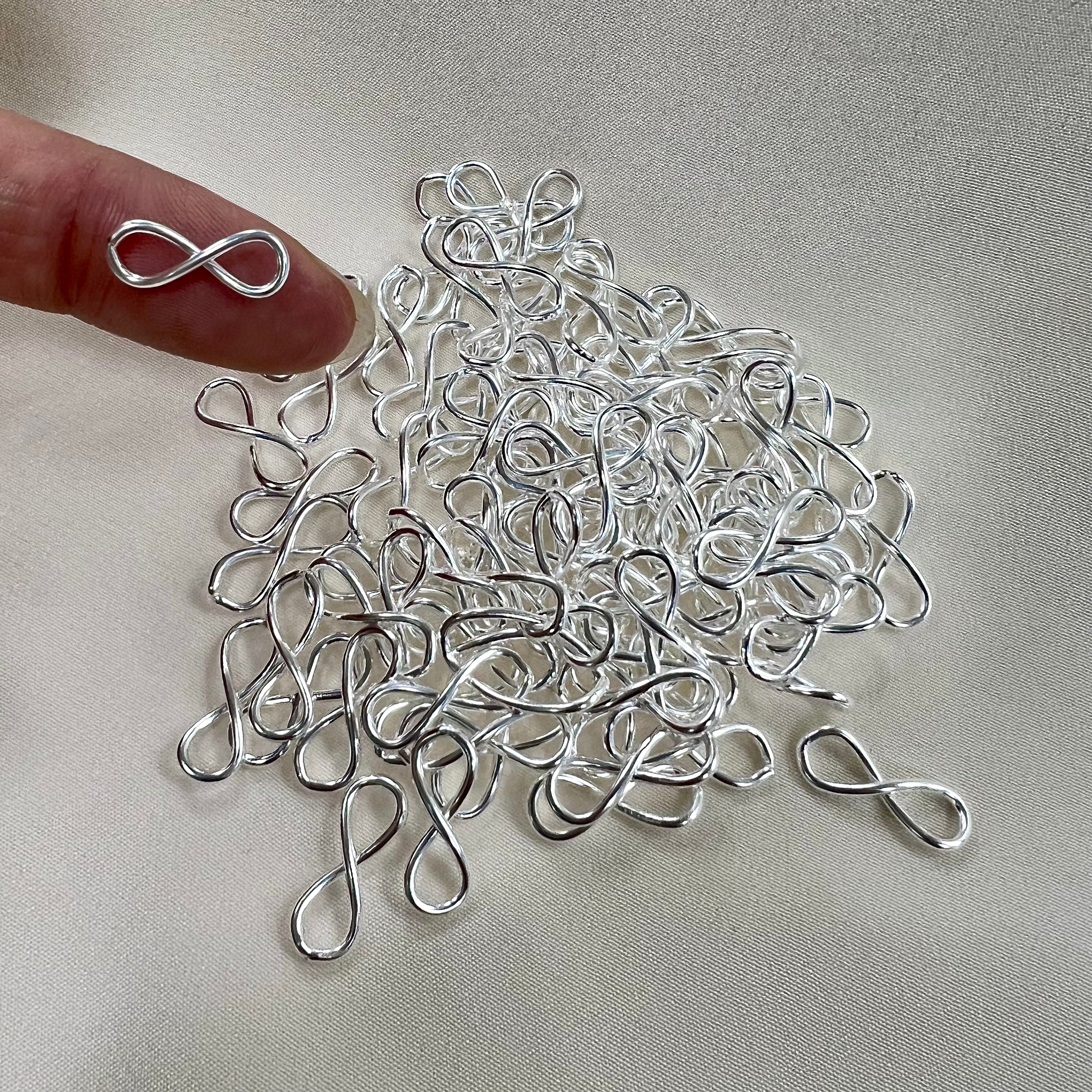 CN14 - Infinity Sterling Silver Connector (pack of 3) – Oriental Treasure