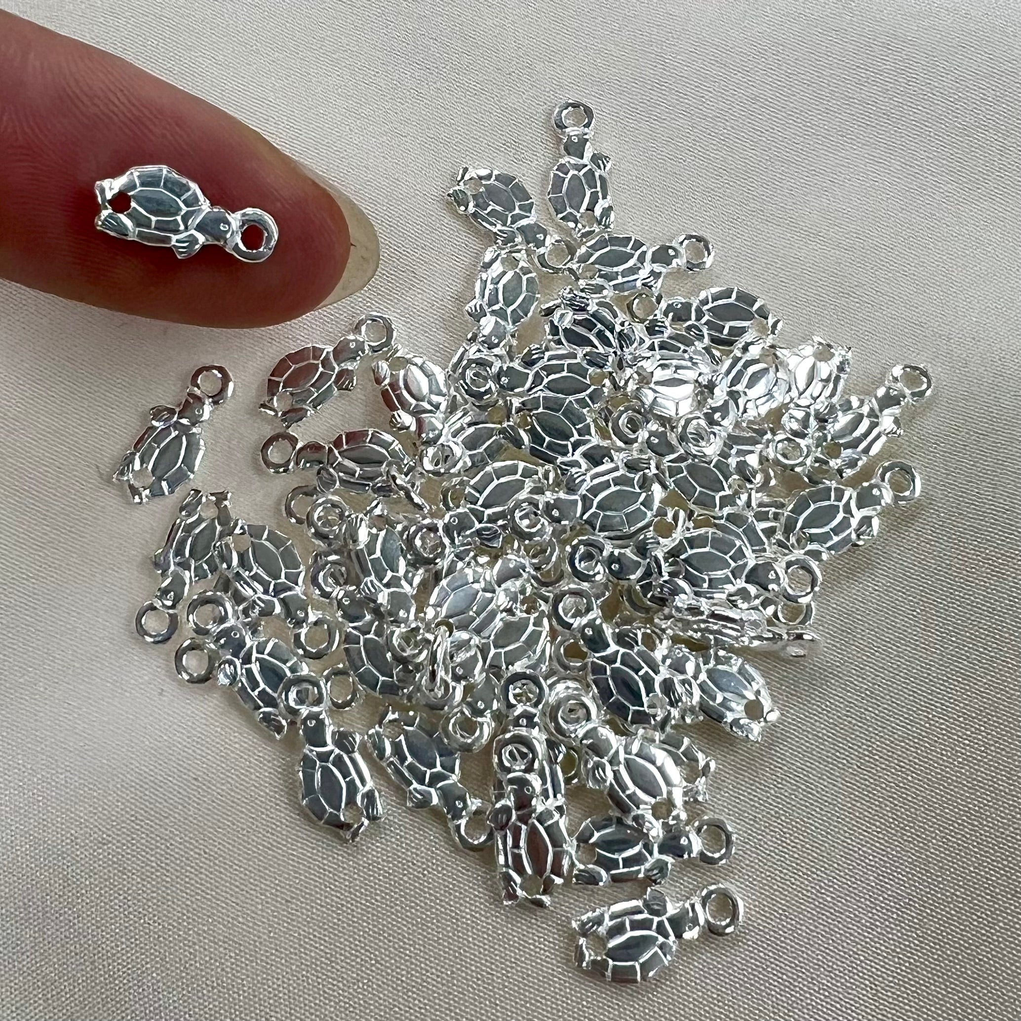 CN40 - Turtle Sterling Silver Connectors (pack of 3) – Oriental Treasure